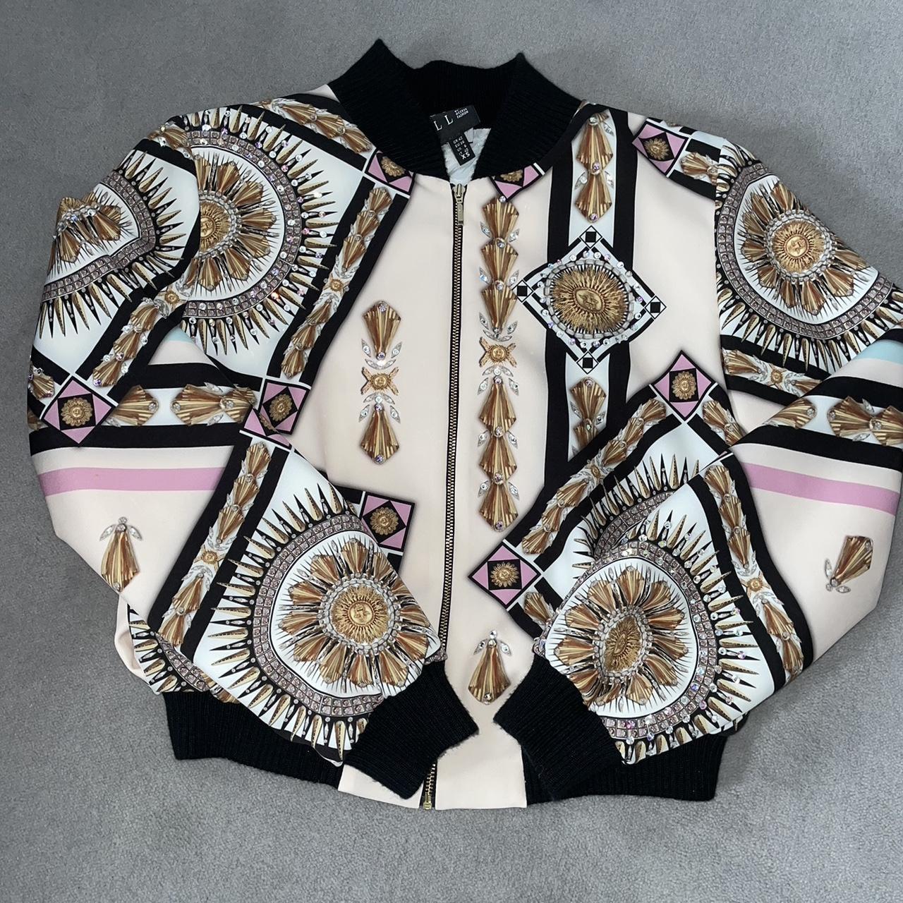Patterns bomber jacket size 6 - Depop