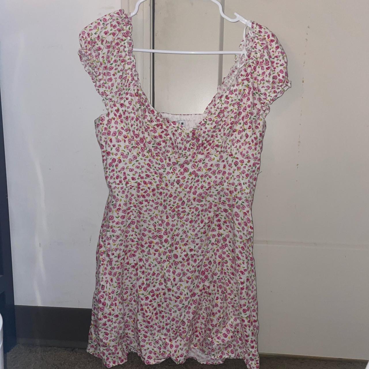 rlly rlly cute floral zara dress - Depop