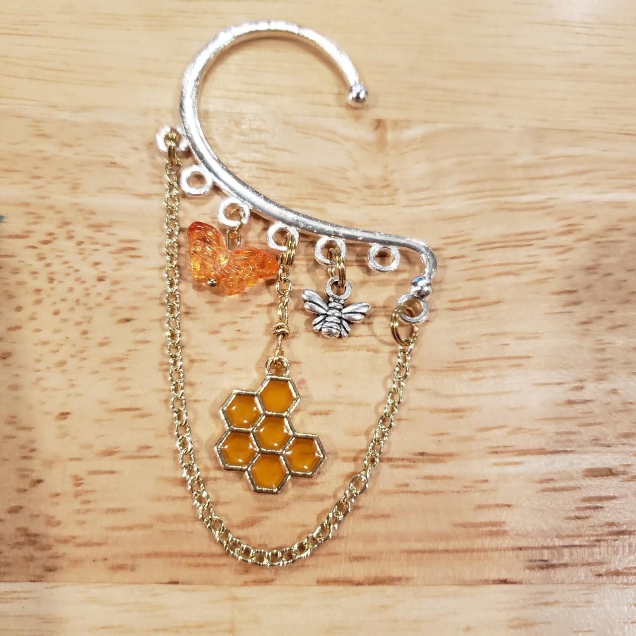 Honeycomb Ear Cuff Perfect for people without... - Depop