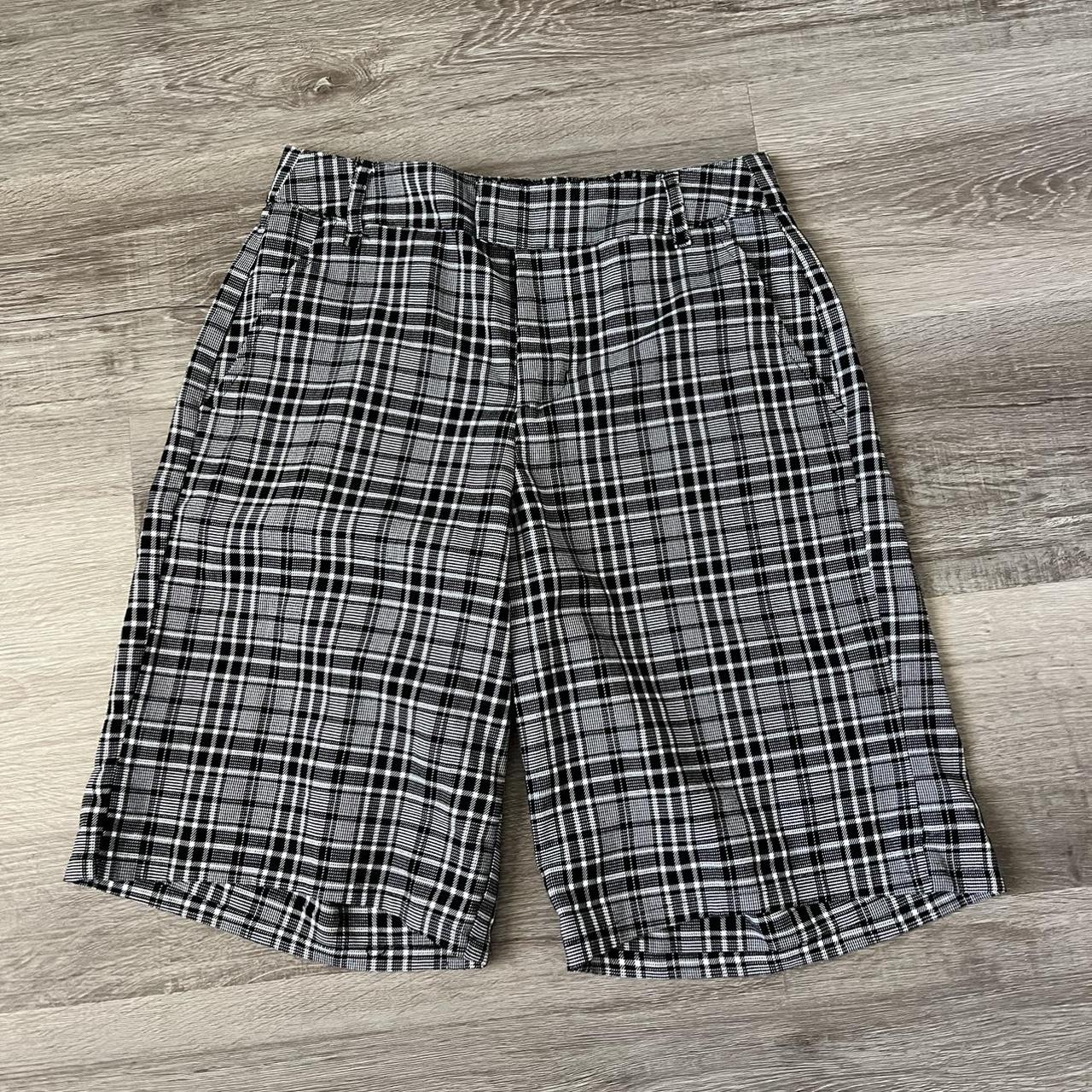 Hot Topic checkered Y2K plaid black and white... - Depop