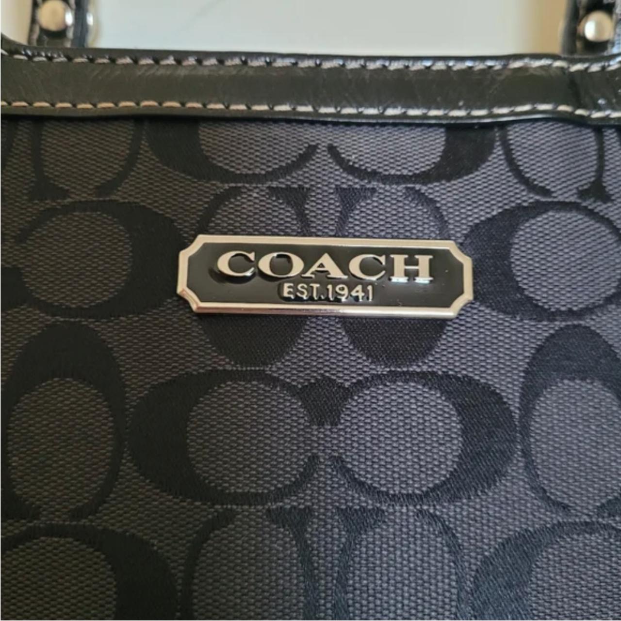 Coach F15156 Signature Canvas Gallery Tote Shoulder... - Depop