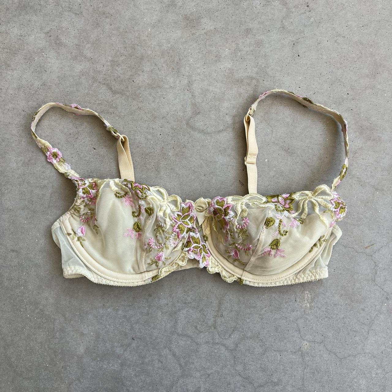 Vintage Victoria’s Secret Bra! 36C in excellent... - Depop
