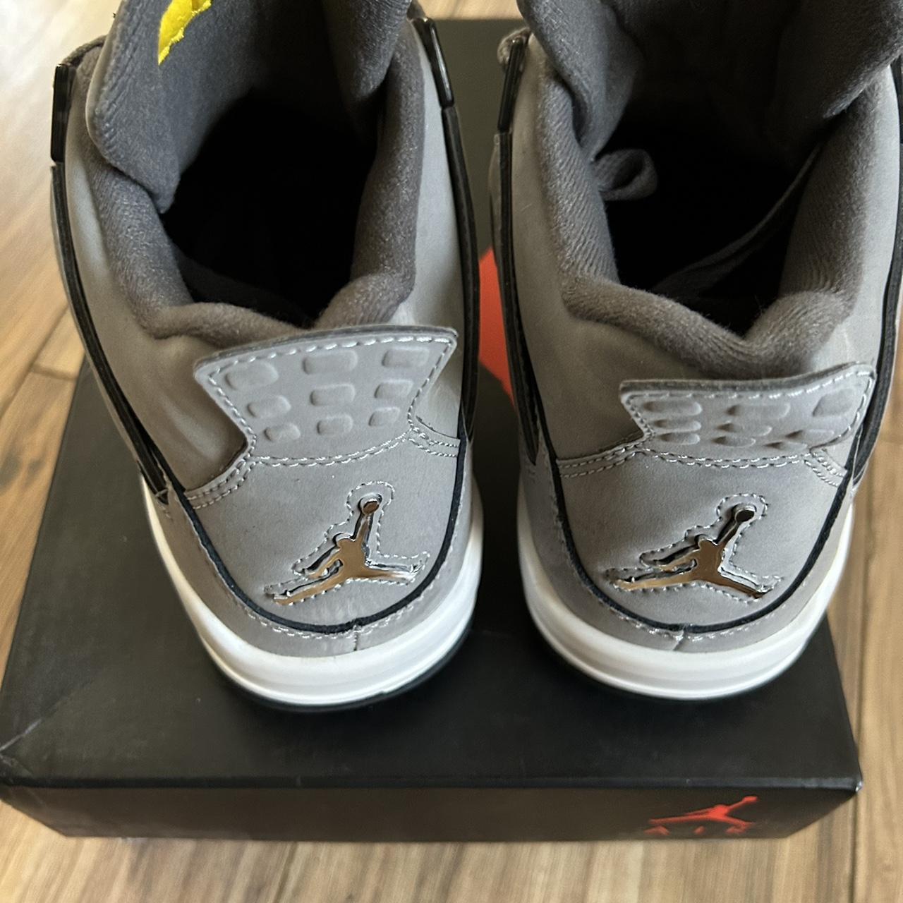 Jordan 4 grey GS: 5 accepting offers - Depop