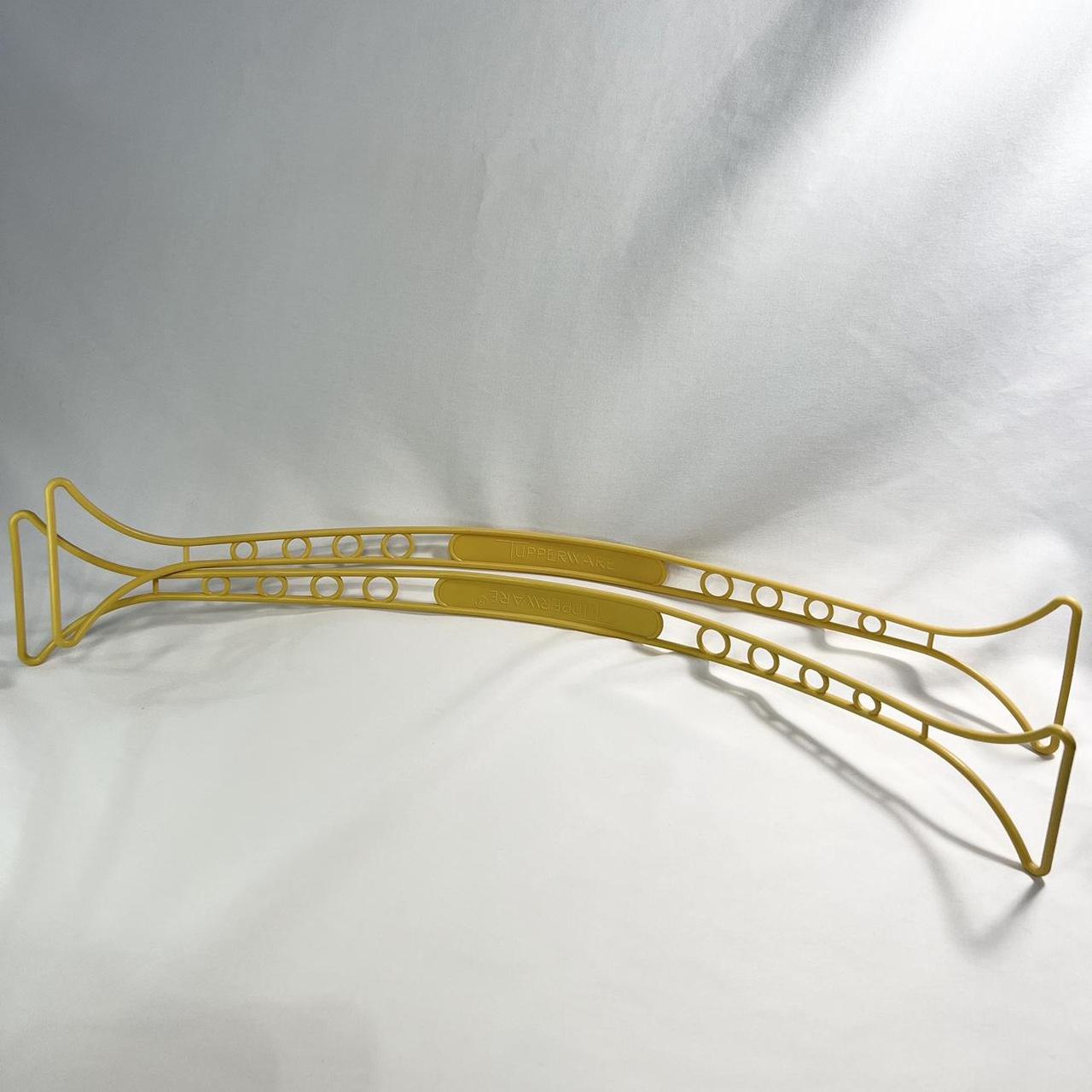 Tupperware 1258-6 Cake/Pie Carrier Handles Harvest... - Depop