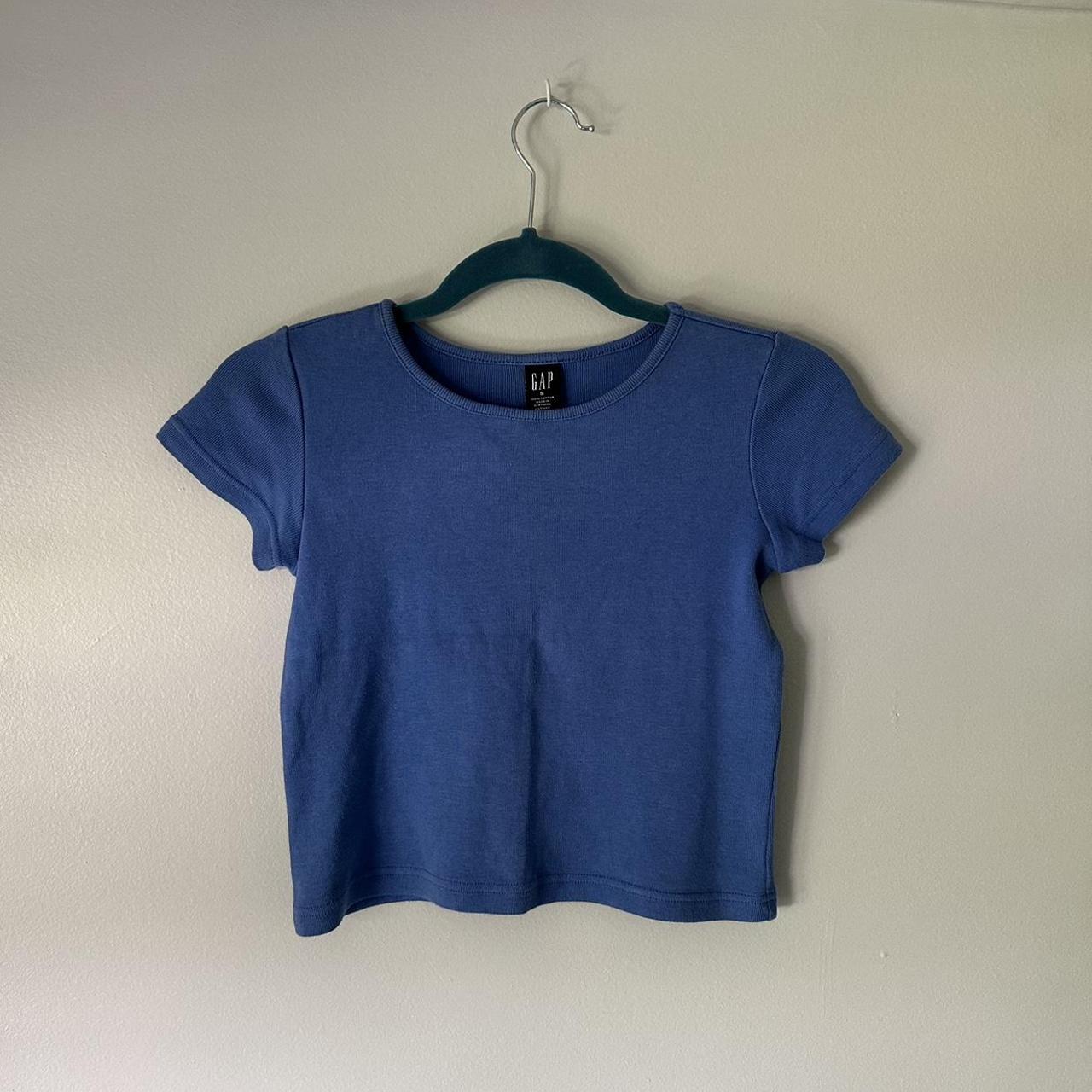 Gap Women's Blue Crop-top | Depop