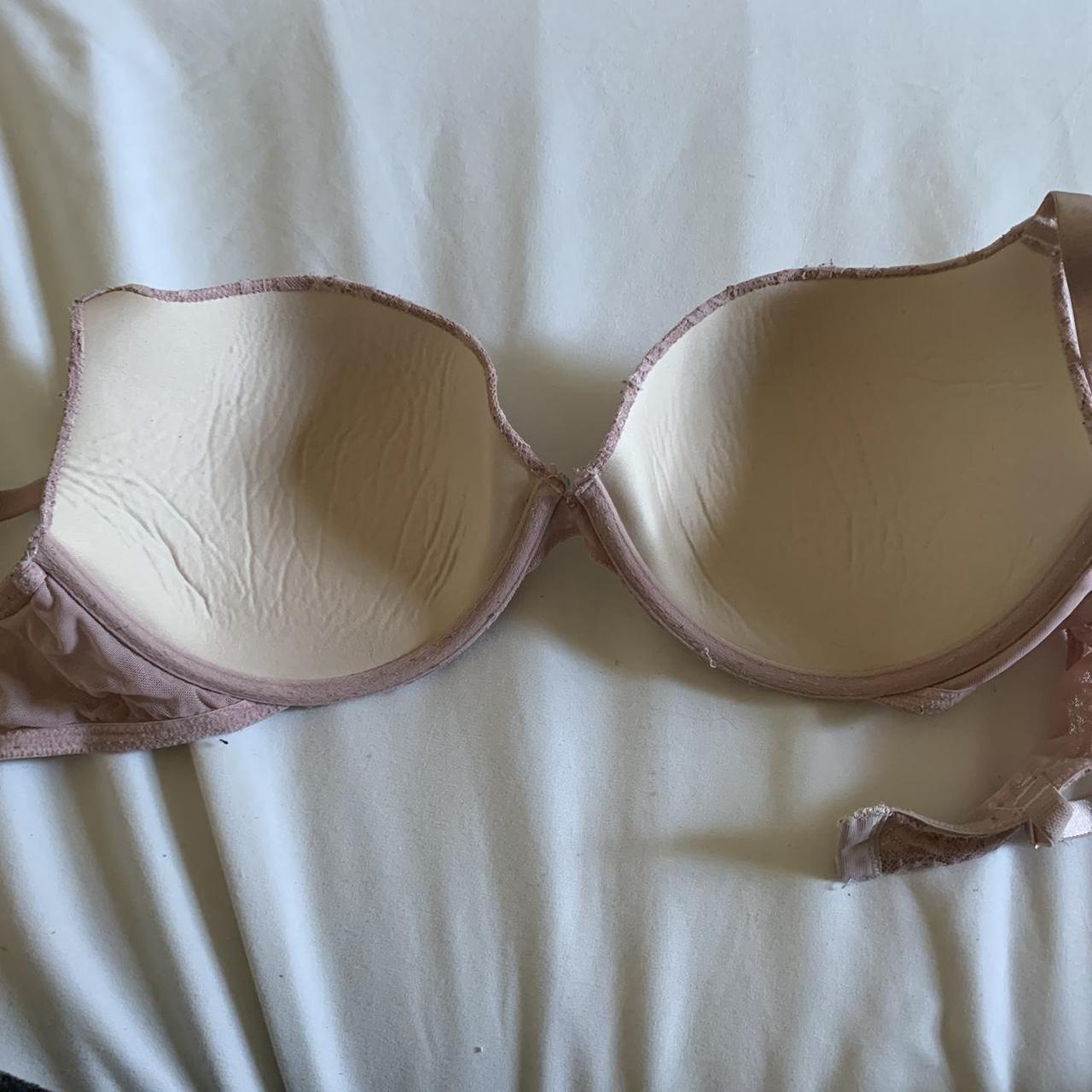 cute pale pink padded bra + bundle orders only $5... - Depop