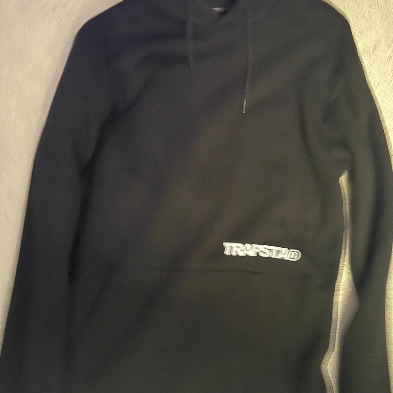 trapstar jumper good condition - Depop