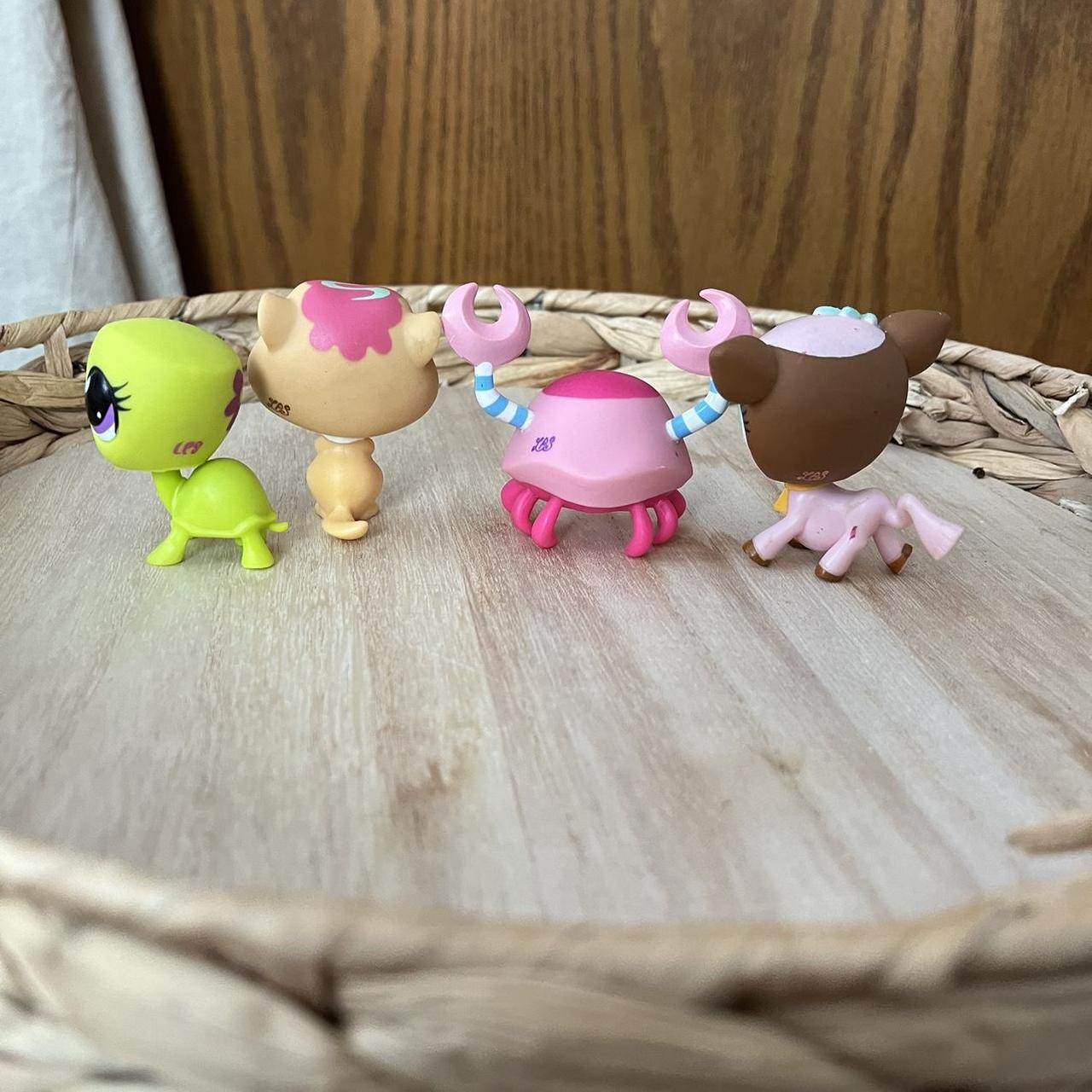 Lot of 4 gen 4 LPS 🦜 4 Littlest Pet Shop... - Depop