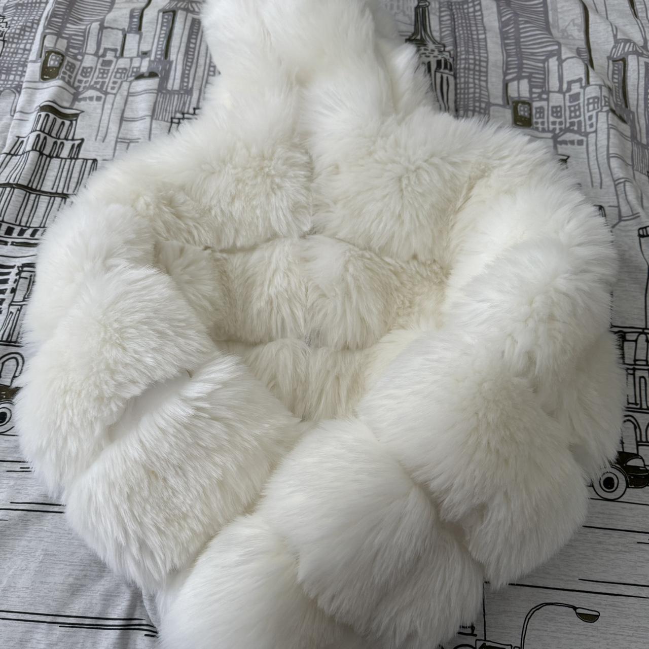 thick white fur cropped jacket (last photo for fit... - Depop