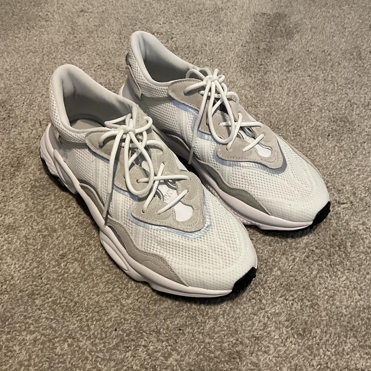 LBN Adidas ozweego size 11 Super comfy and very chunky - Depop