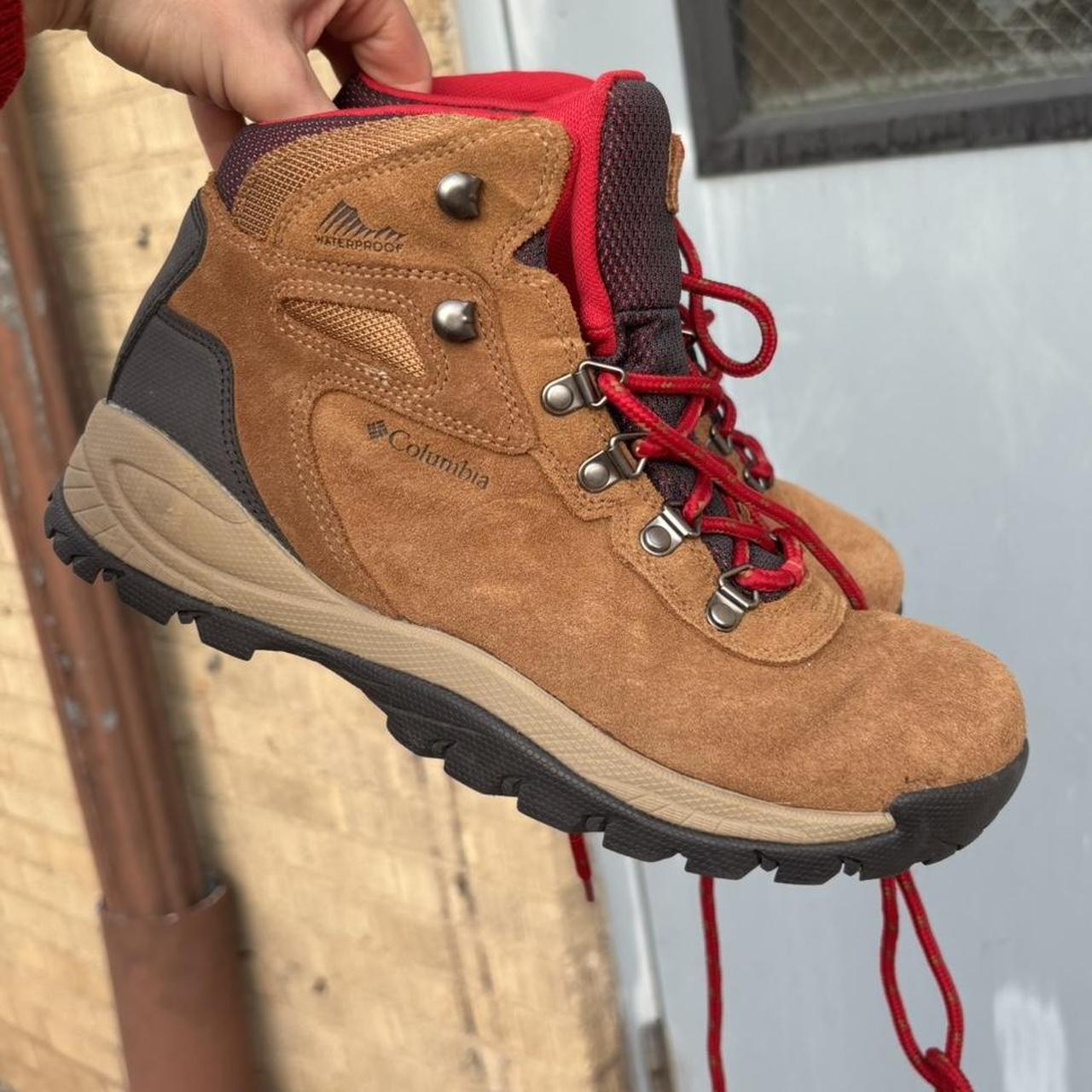 Brown Columbia hiking boots with red laces 🥾 only... | Depop