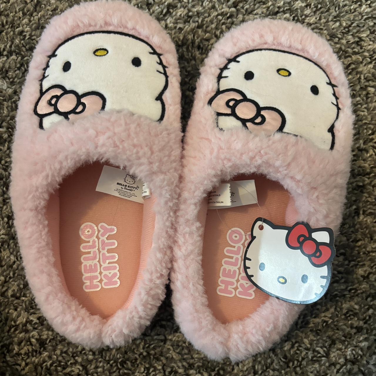 Hello kitty slippers size 5-6 brand new with tags - Depop