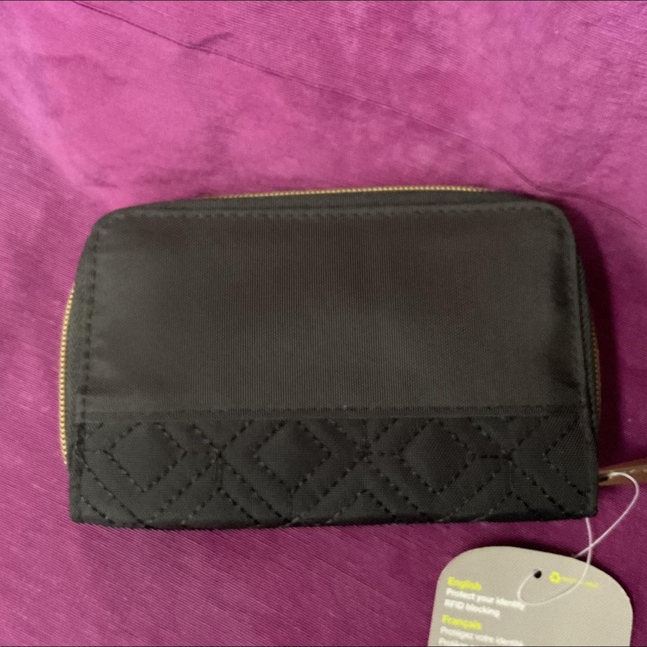 Travelon Women's Black Wallet-purses | Depop