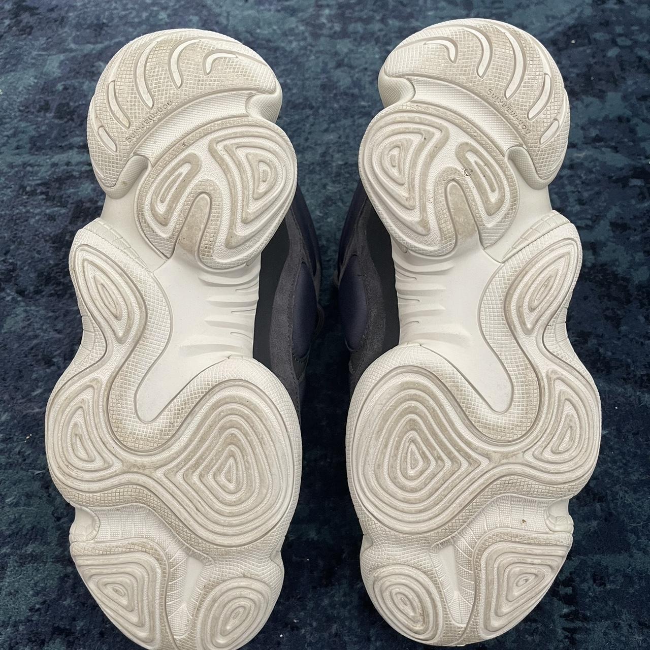 Yeezy Men's White and Navy Trainers | Depop