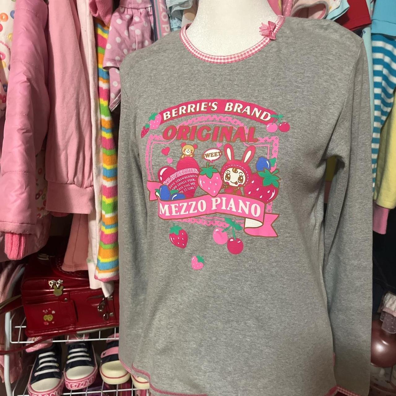 mezzo piano strawberry 165 shirt ｡ﾟ•┈୨♡୧┈•ﾟ｡ 𓂃༞♡... - Depop