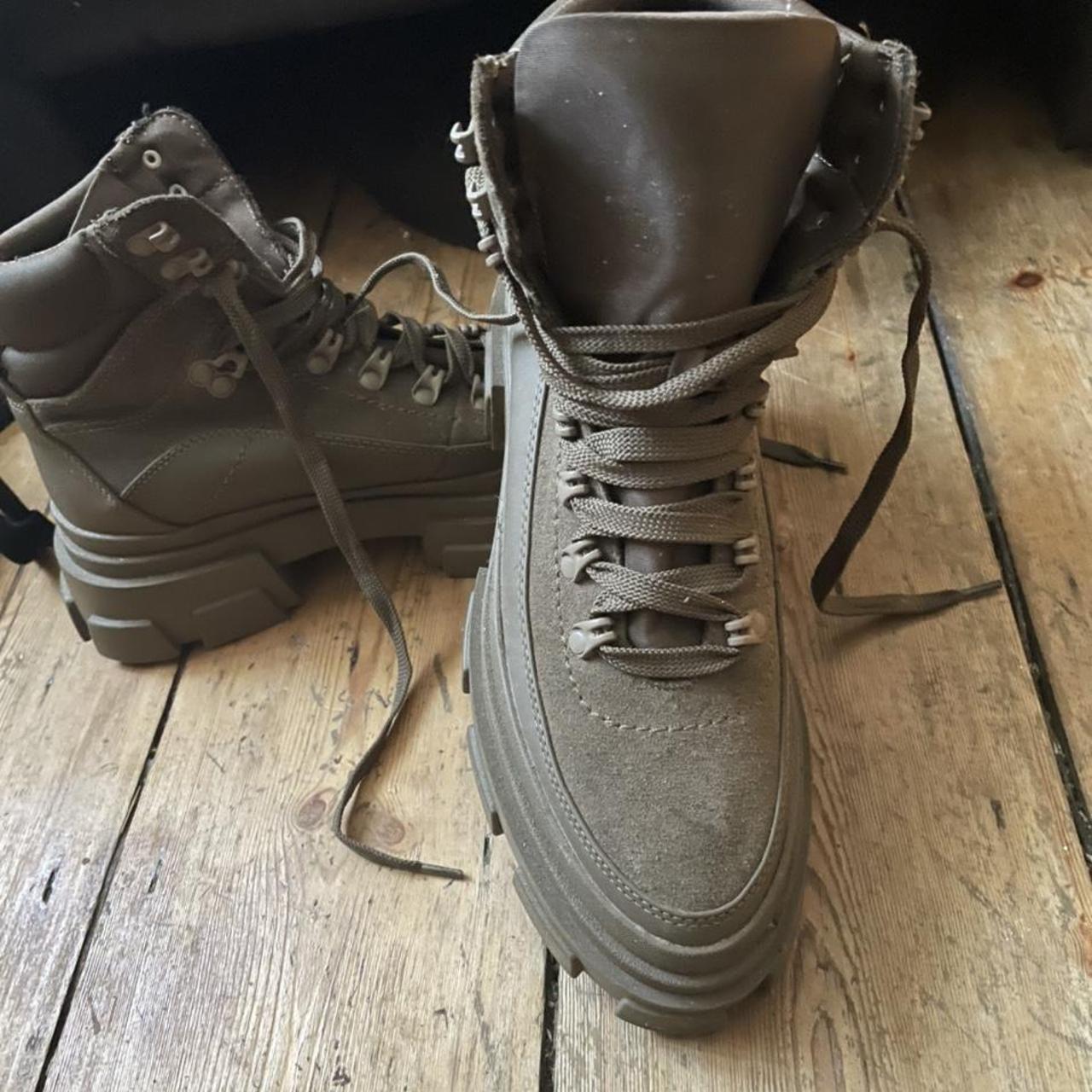 Chunky Khaki Boots from Zara Size 6... - Depop