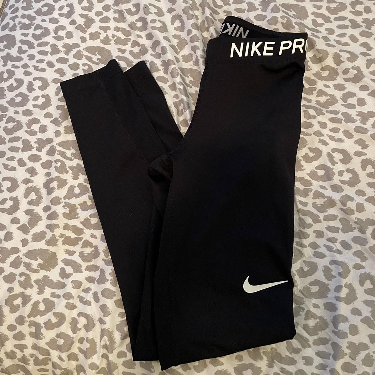xs nike pro leggings - Depop