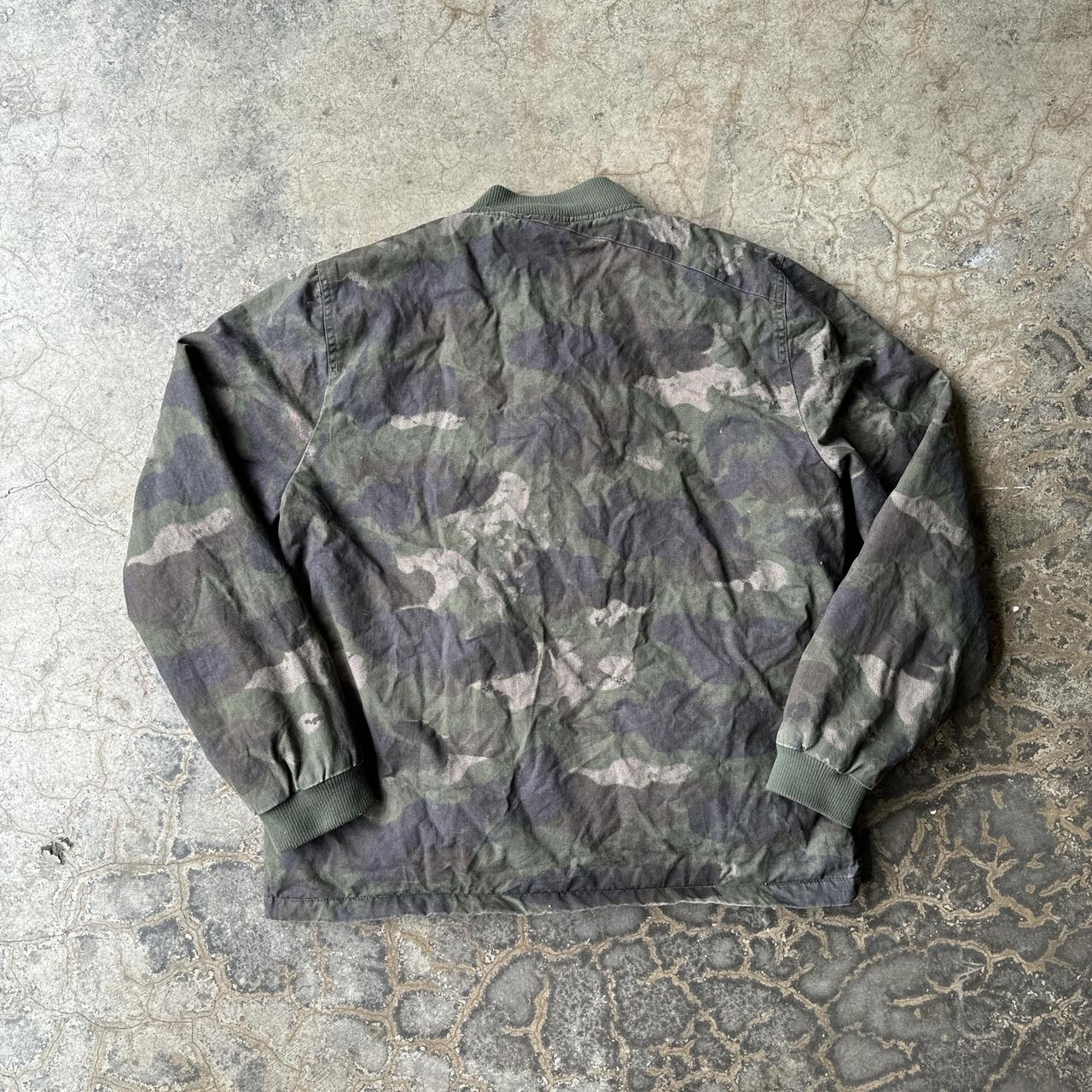 vintage 2000s volcolm camo bomber jacket size XL - Depop