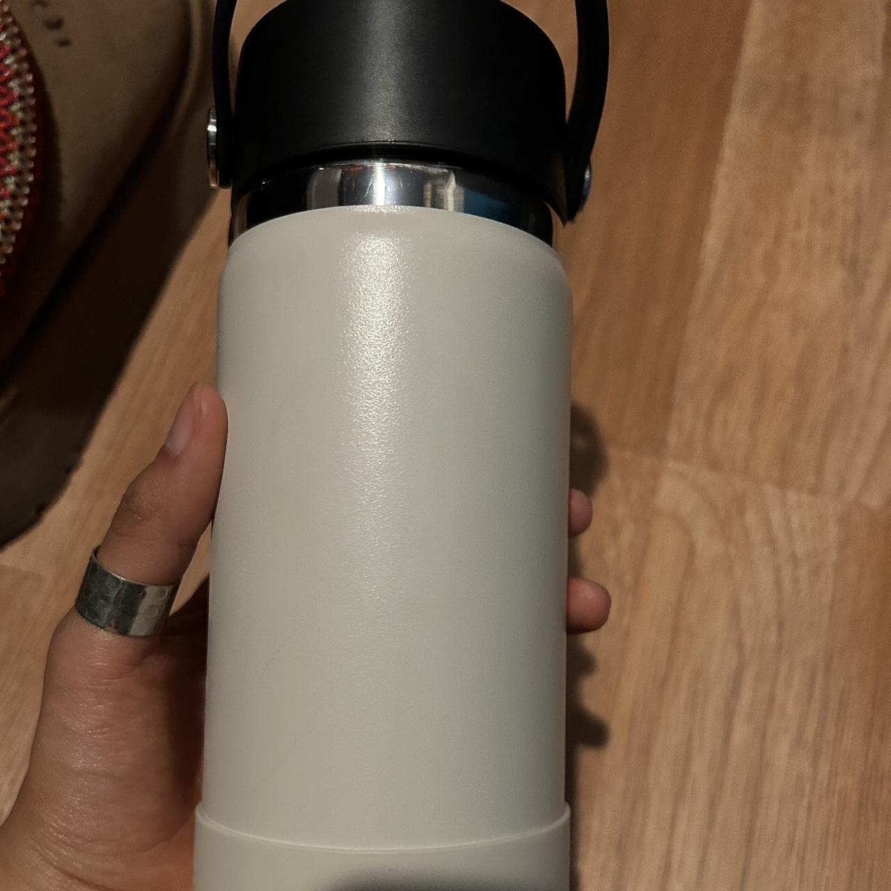 16oz cute hydro flask with silicone protecter, gray... - Depop