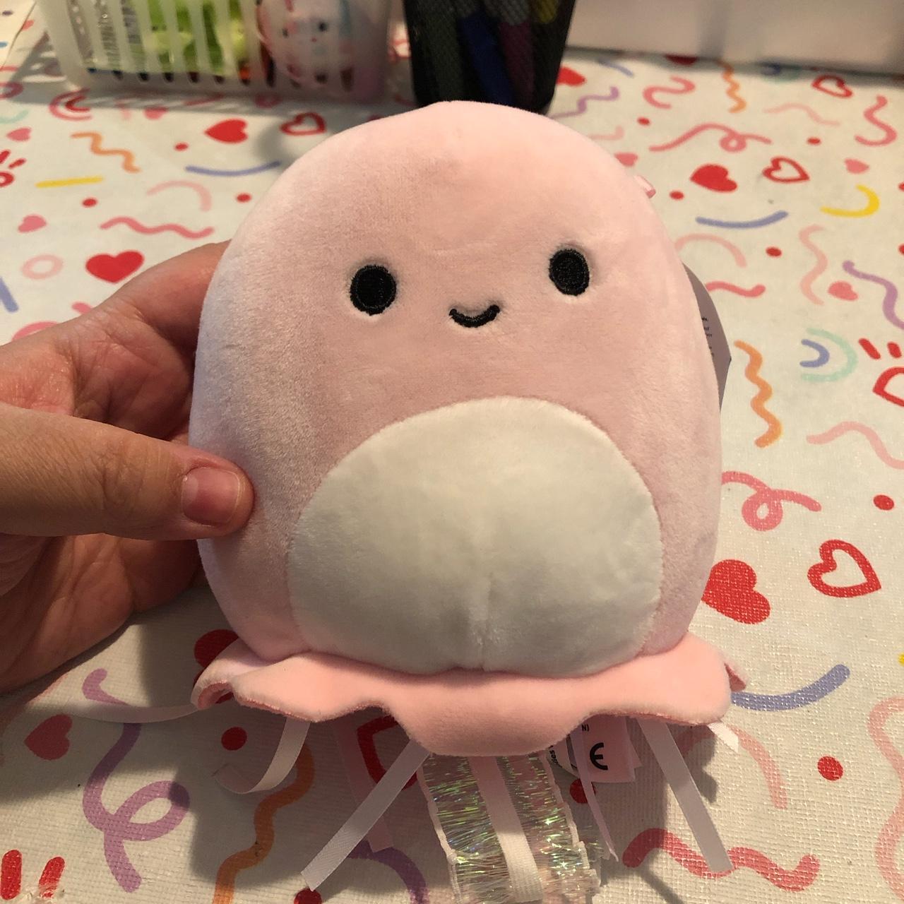 WTS BNWT 5” Jayda the Jellyfish squishmallow!... - Depop