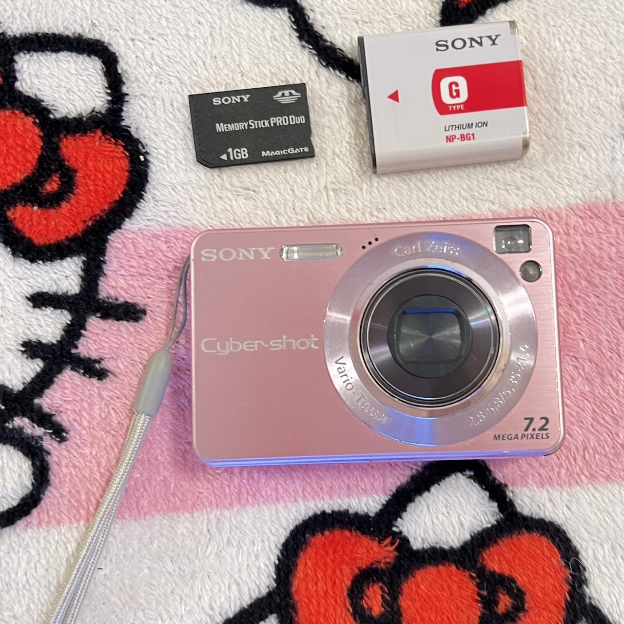 y2k vintage pink digital camera from the early... - Depop