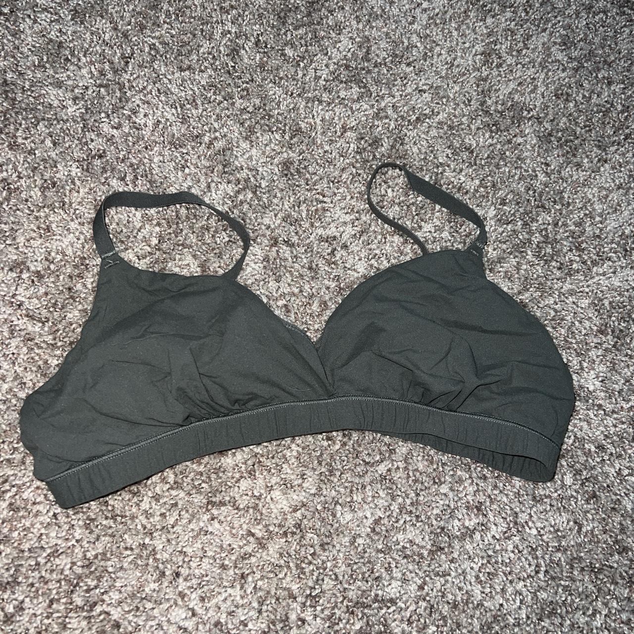 Skins bra - Depop