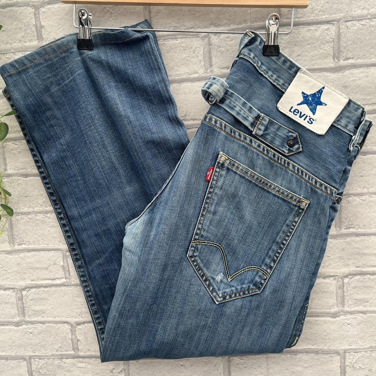 Levi's Blue Star Straight Leg Jeans - Waist 32"... - Depop