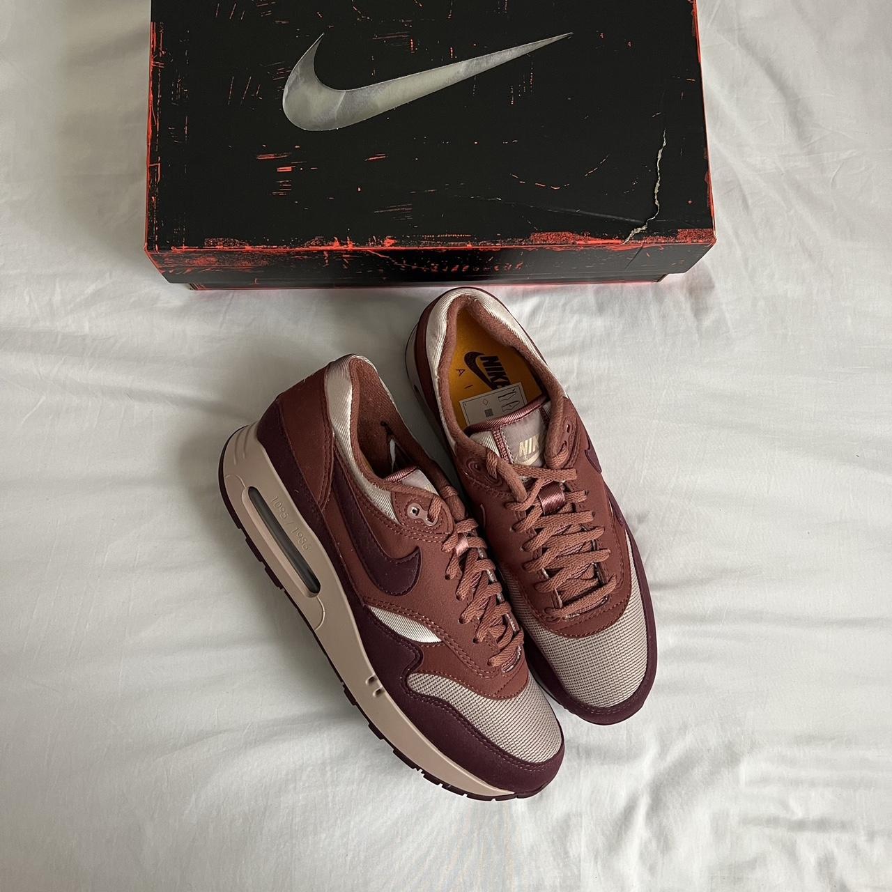 Nike Men's Brown Trainers | Depop