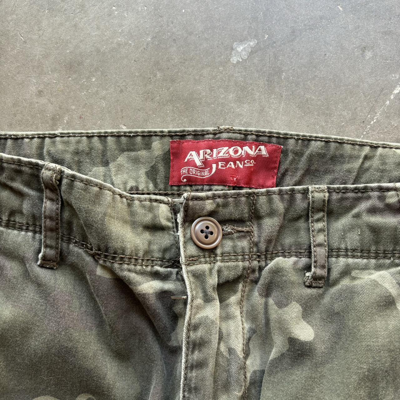 The cutest cropped camo pants from Arizona... - Depop