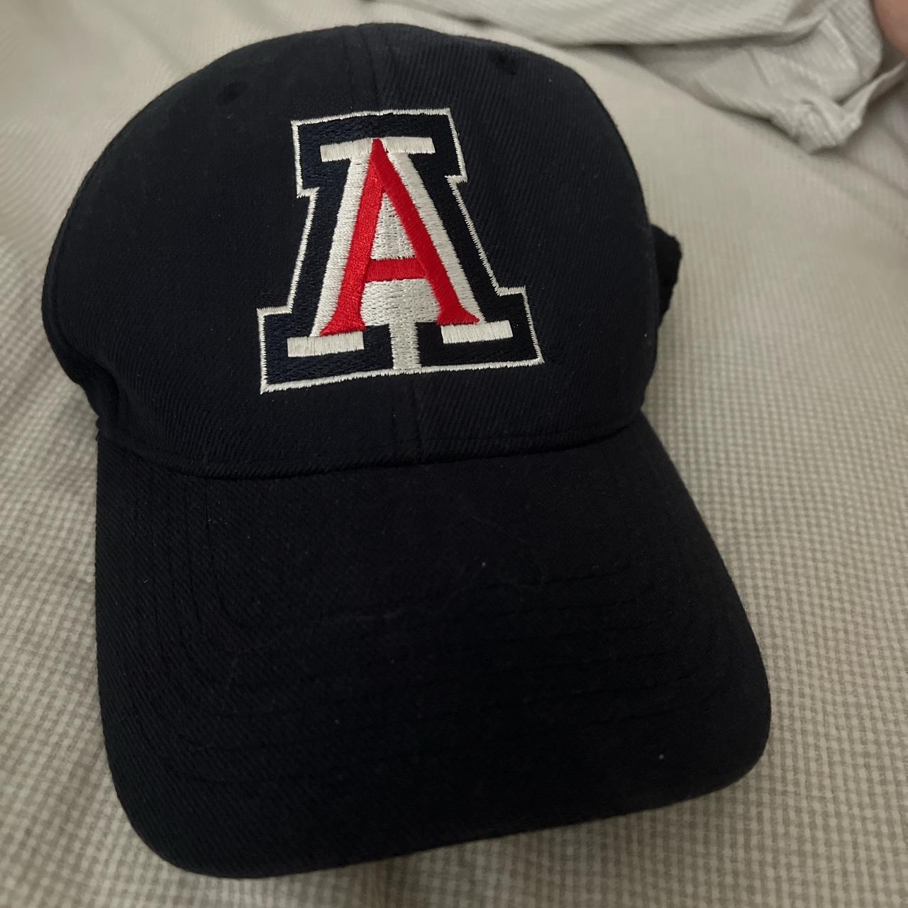 navy U of A hat small - Depop