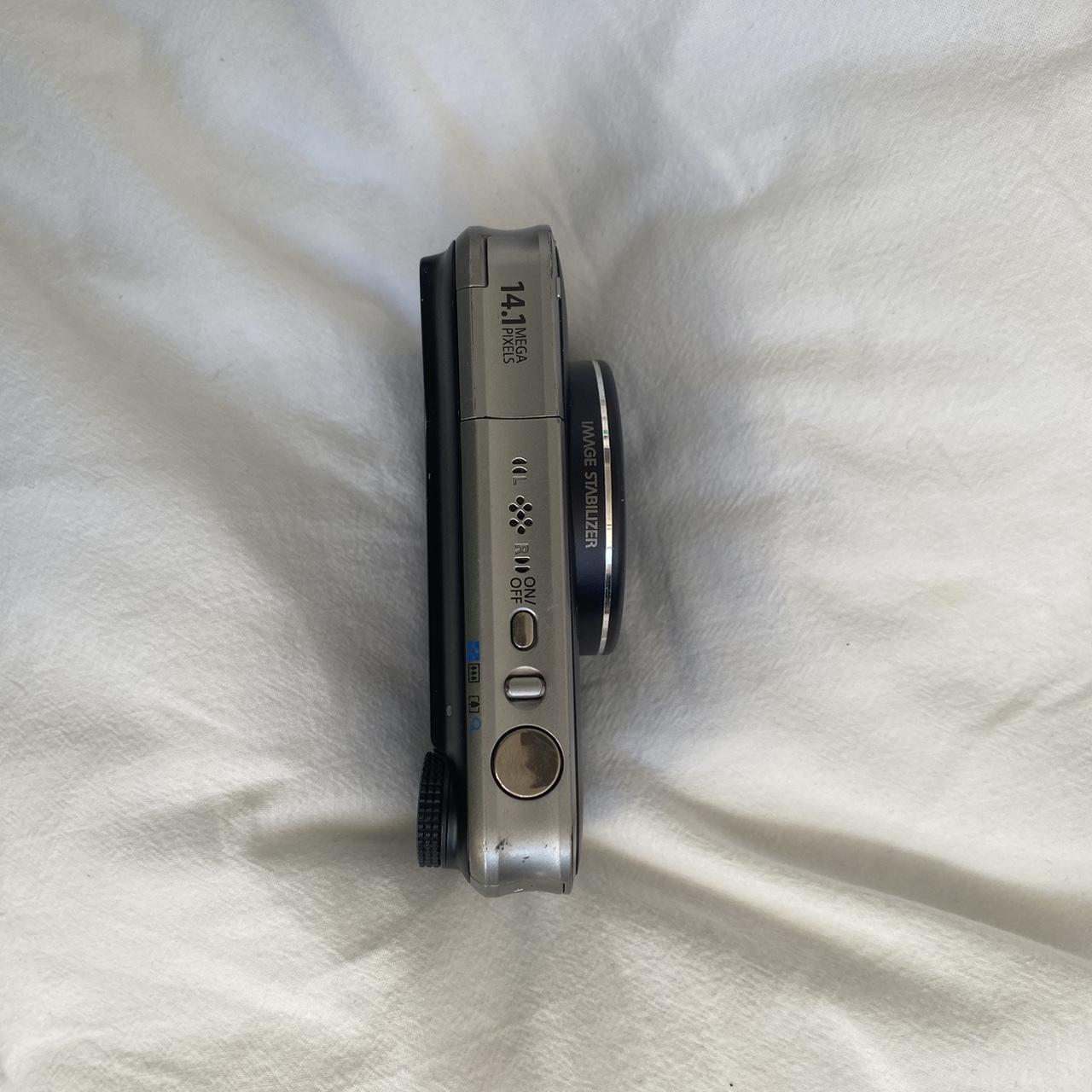 early 2000s digital camera SONY Powershot Sx210 IS... - Depop