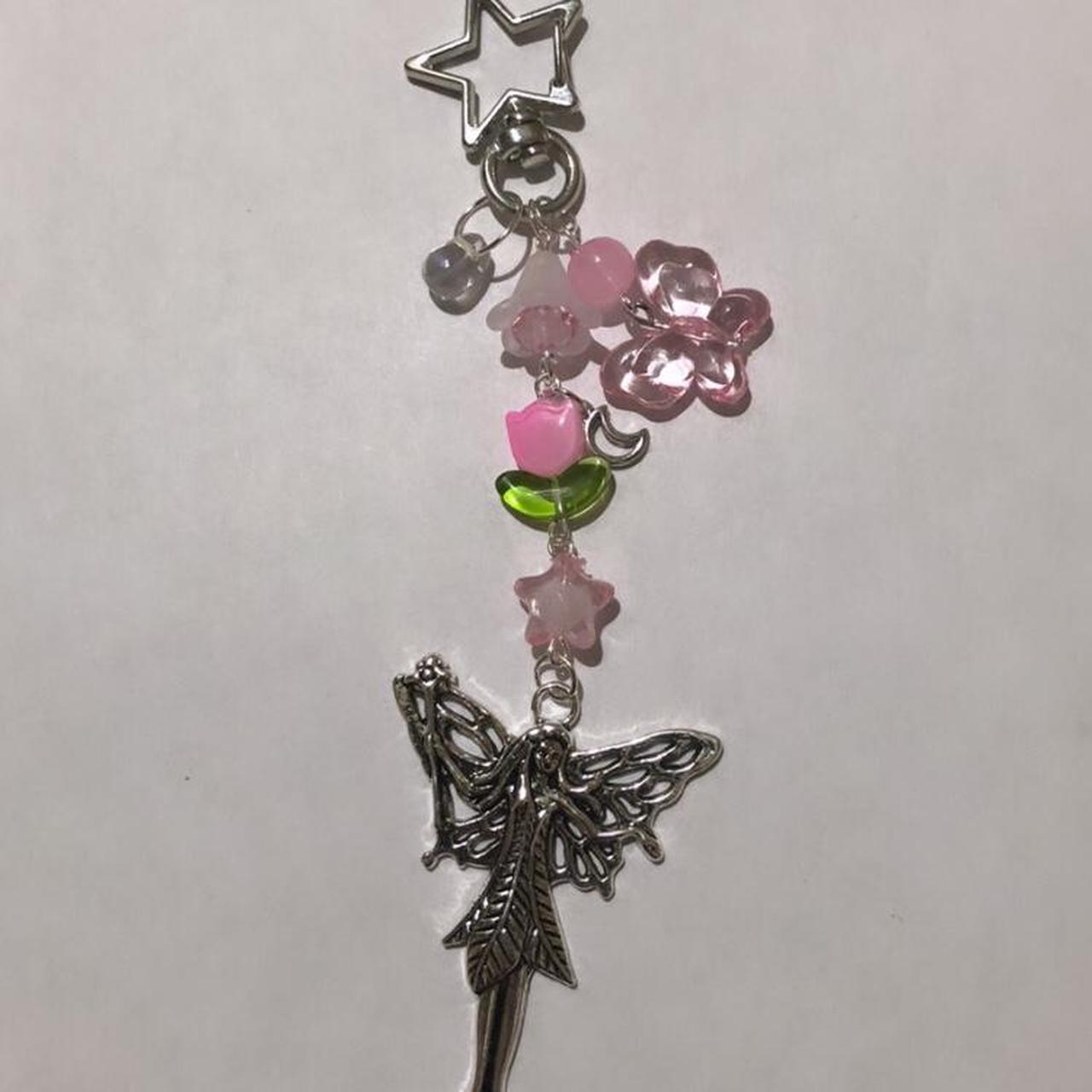 𝕥𝕙𝕖 𝕝𝕚𝕝𝕝𝕚𝕒𝕟 𝕜𝕖𝕪𝕔𝕙𝕒𝕚𝕟 (in pink) the perfect gift... - Depop