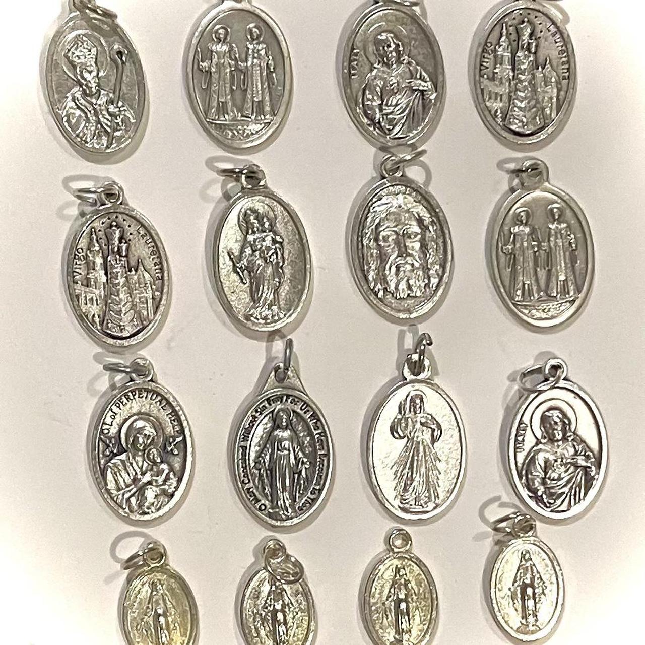 CATHOLIC MEDAL LOT 16 PIECE ASSORTED ENGRAVED... - Depop