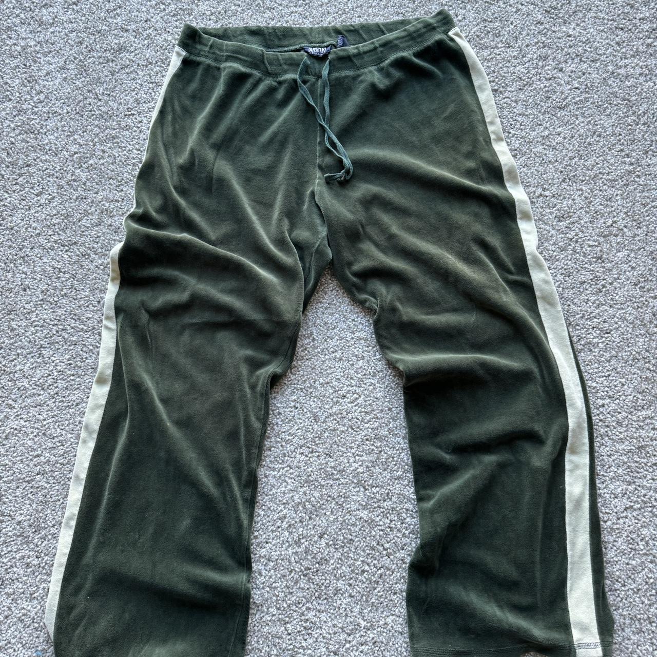 Sick baggy sweatpants 🐍 Size large women’s - Depop