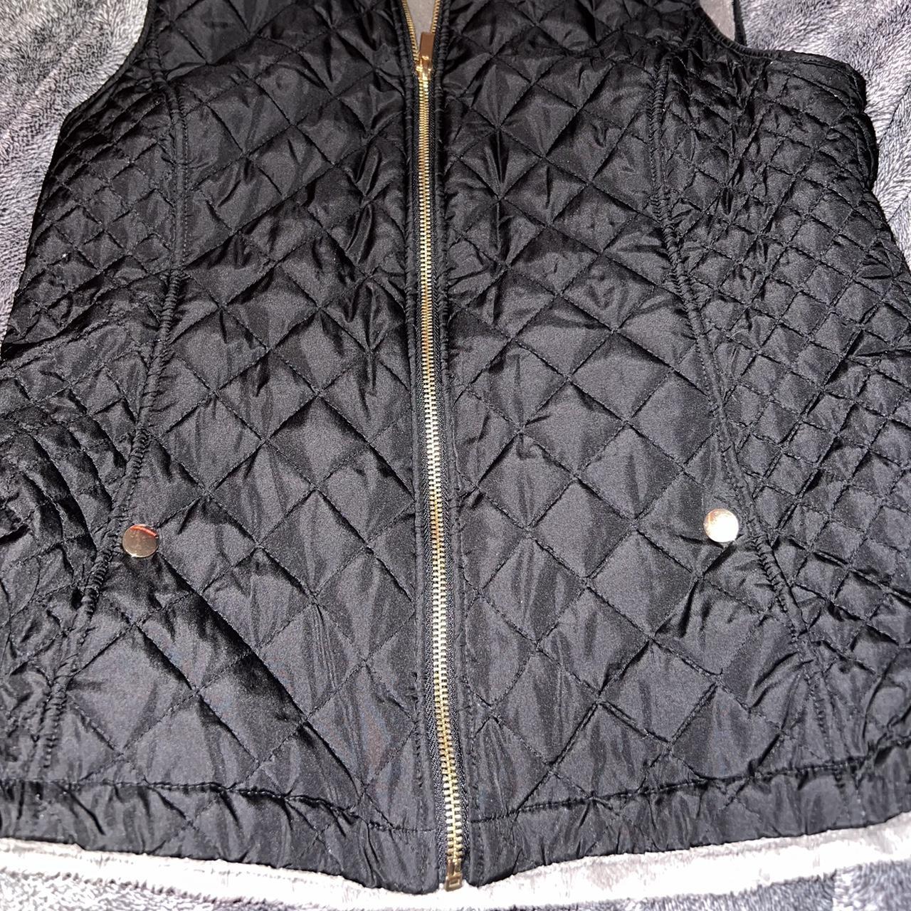 Soft inside vest - Depop