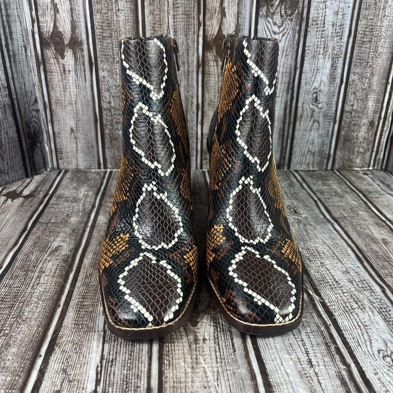 Gibson Women's Brown Boots | Depop