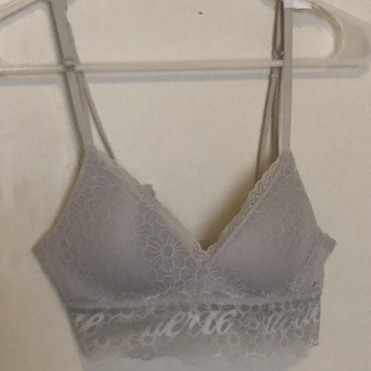 Aerie gray lace bralette Size 32A Has 3 hook clasps - Depop