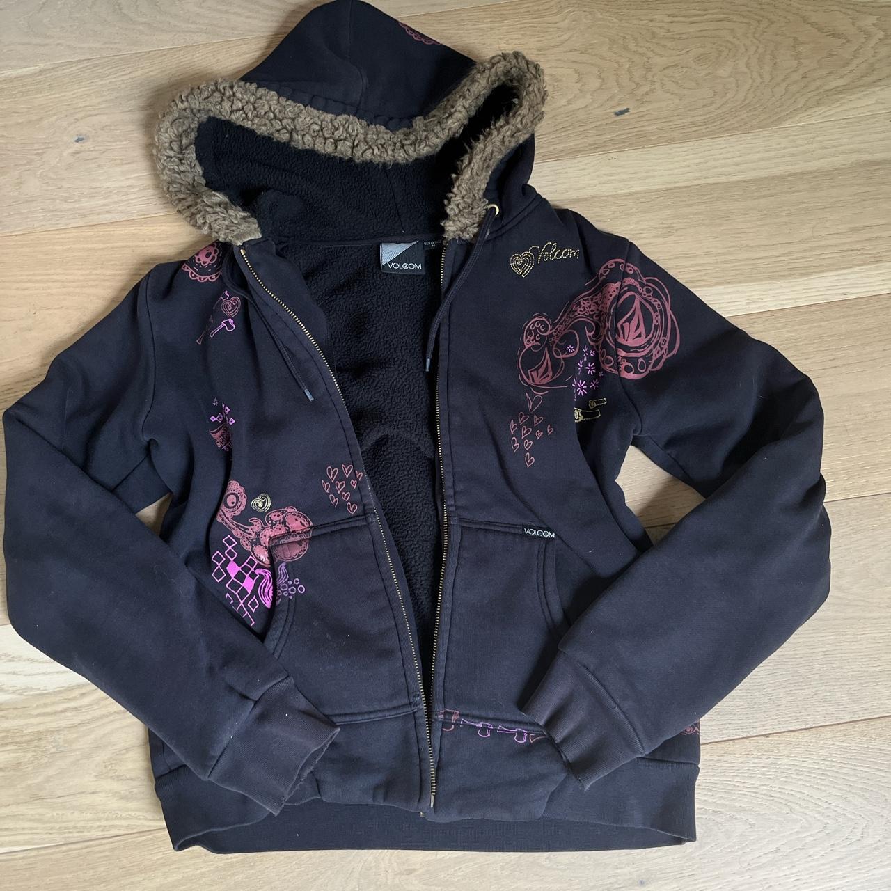 Volcom zip up with fluffy hood M - Depop