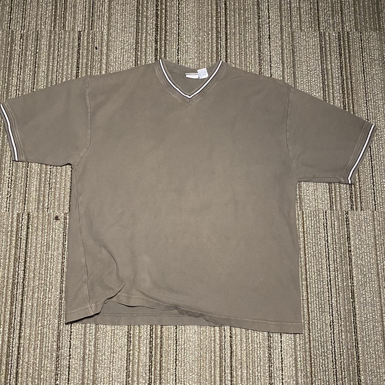Vintage RARE brown Tee shirt size medium - Depop