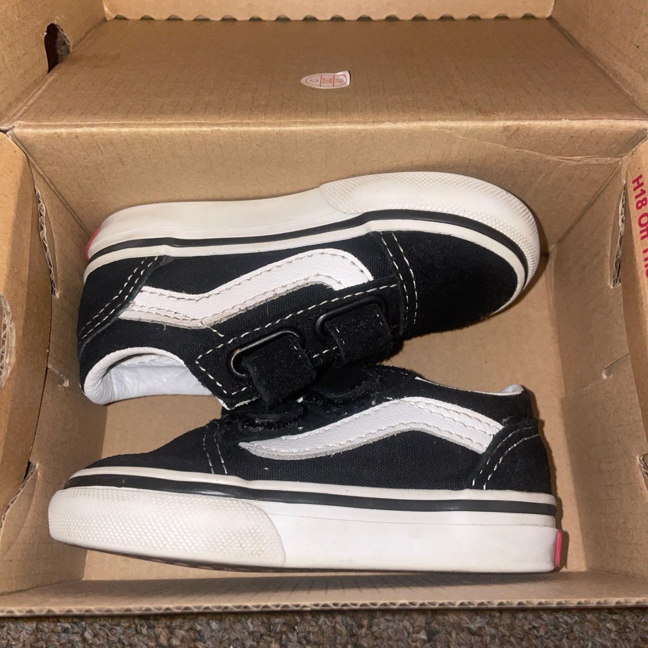 Low top vans Toddlers Size 4 #shoes #vans - Depop