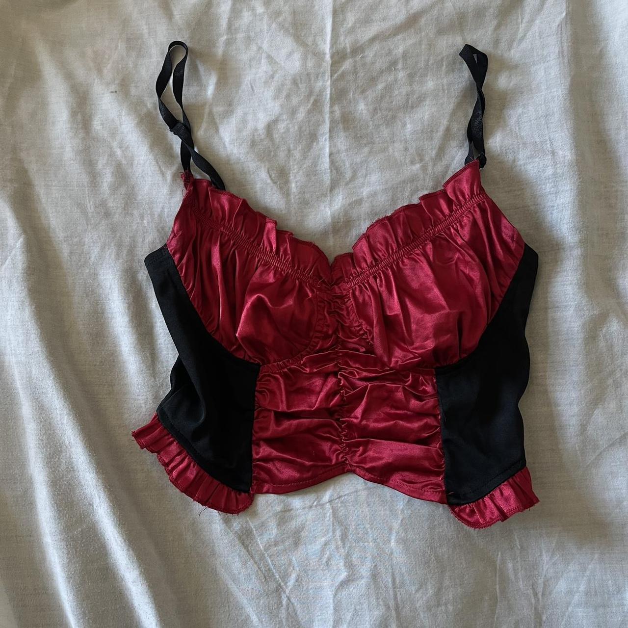 Women's Red and Black Crop-top | Depop