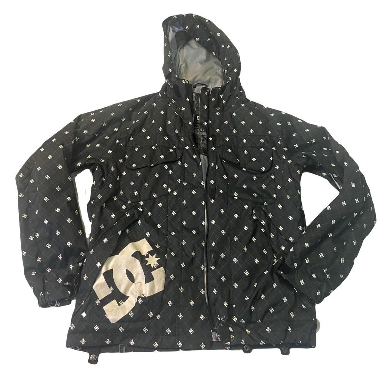 MEDIUM DC JACKET ZIPPER NOT FUNCTIONAL / MARKS... - Depop