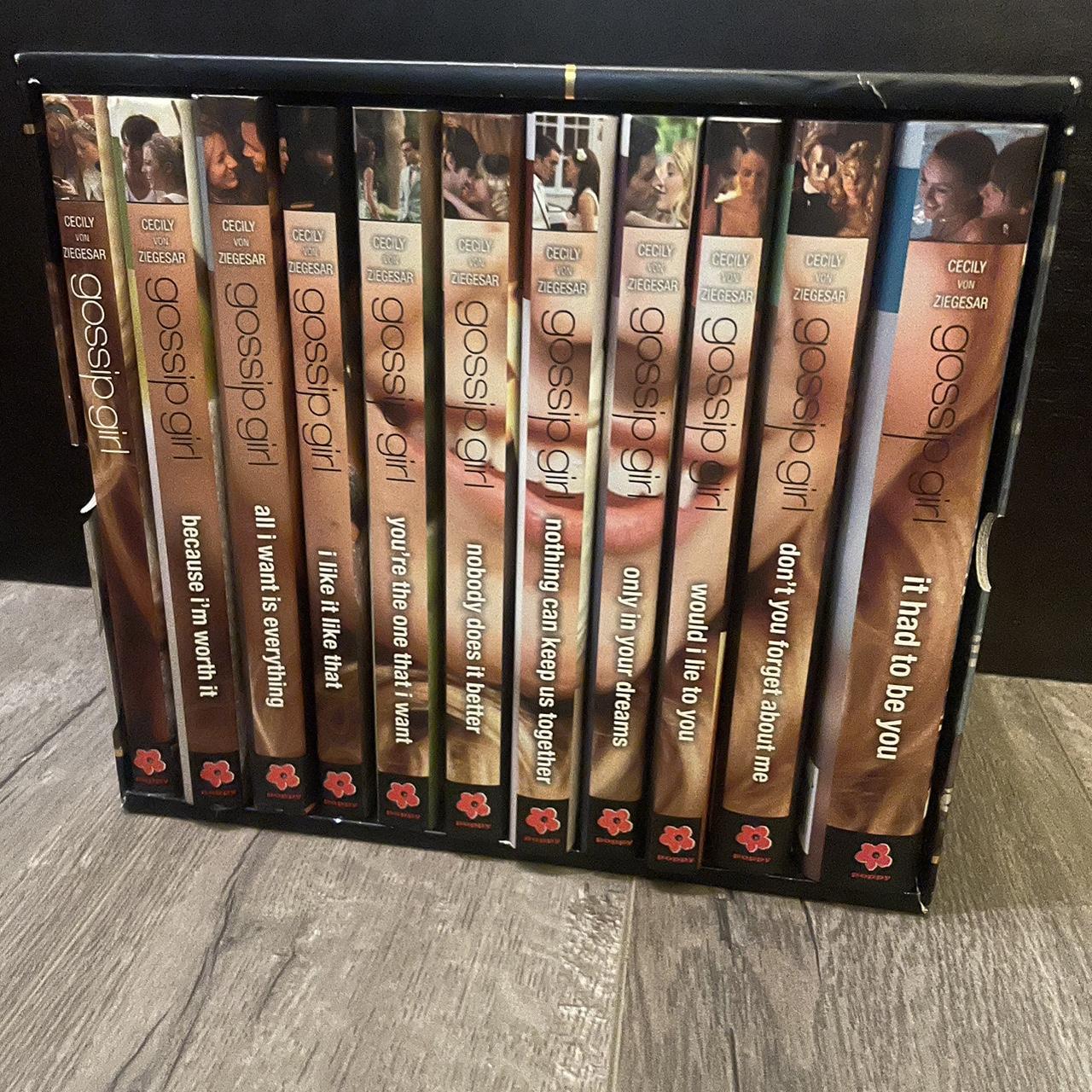Gossip Girl Series Full Collection. The box is... - Depop