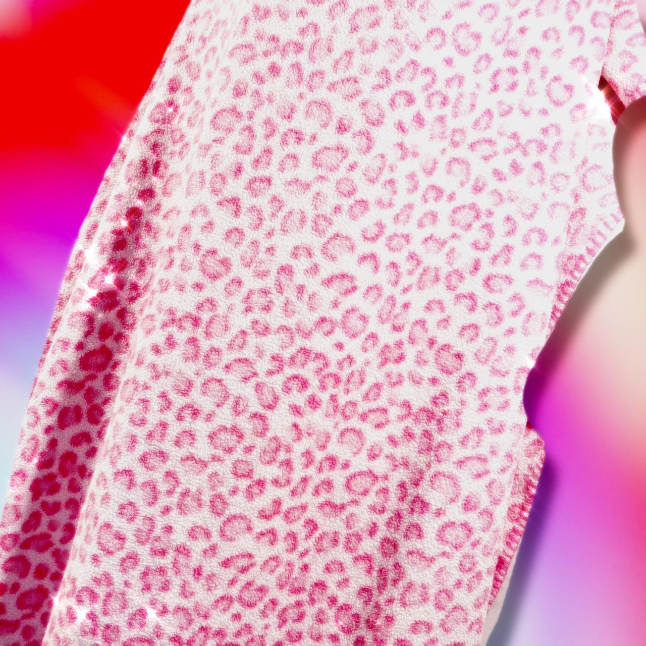 ⭐ adorable pink cheetah print throw blanket 🫧💫 !no... - Depop