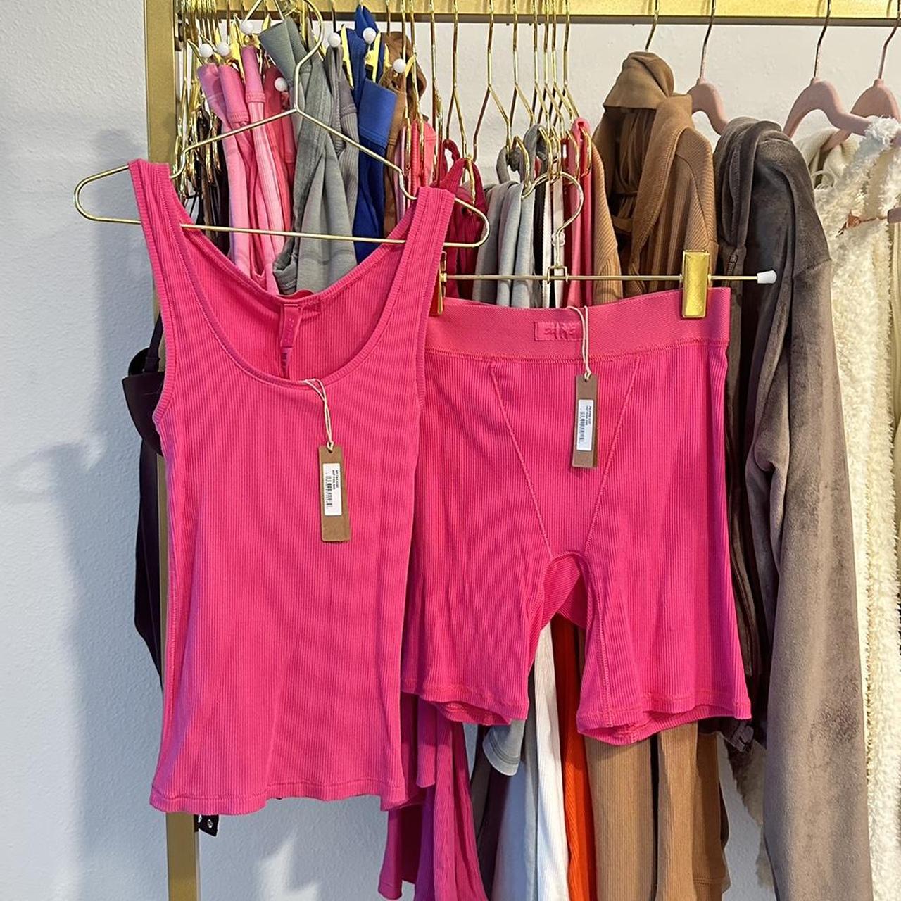 💖 SKIMS Set - Hot Pink 💖 Soft Lounge Tank +... - Depop