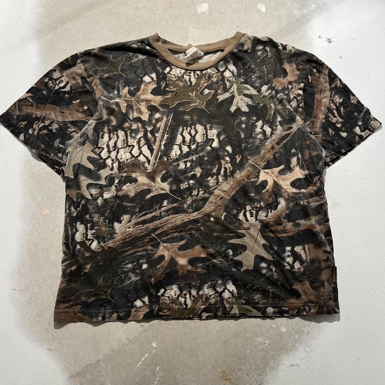 vintage camo tee fits medium measures - W 23 L 25 - Depop