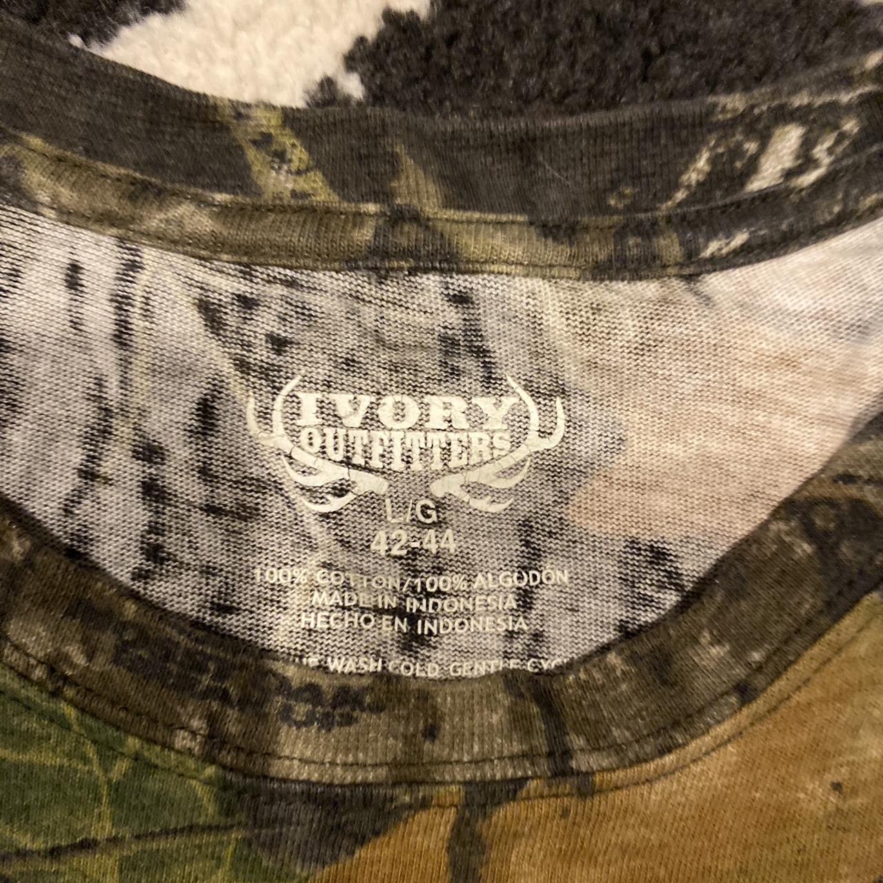 Ivory Outfitters Realtree Camo Shirt Good Condition... - Depop