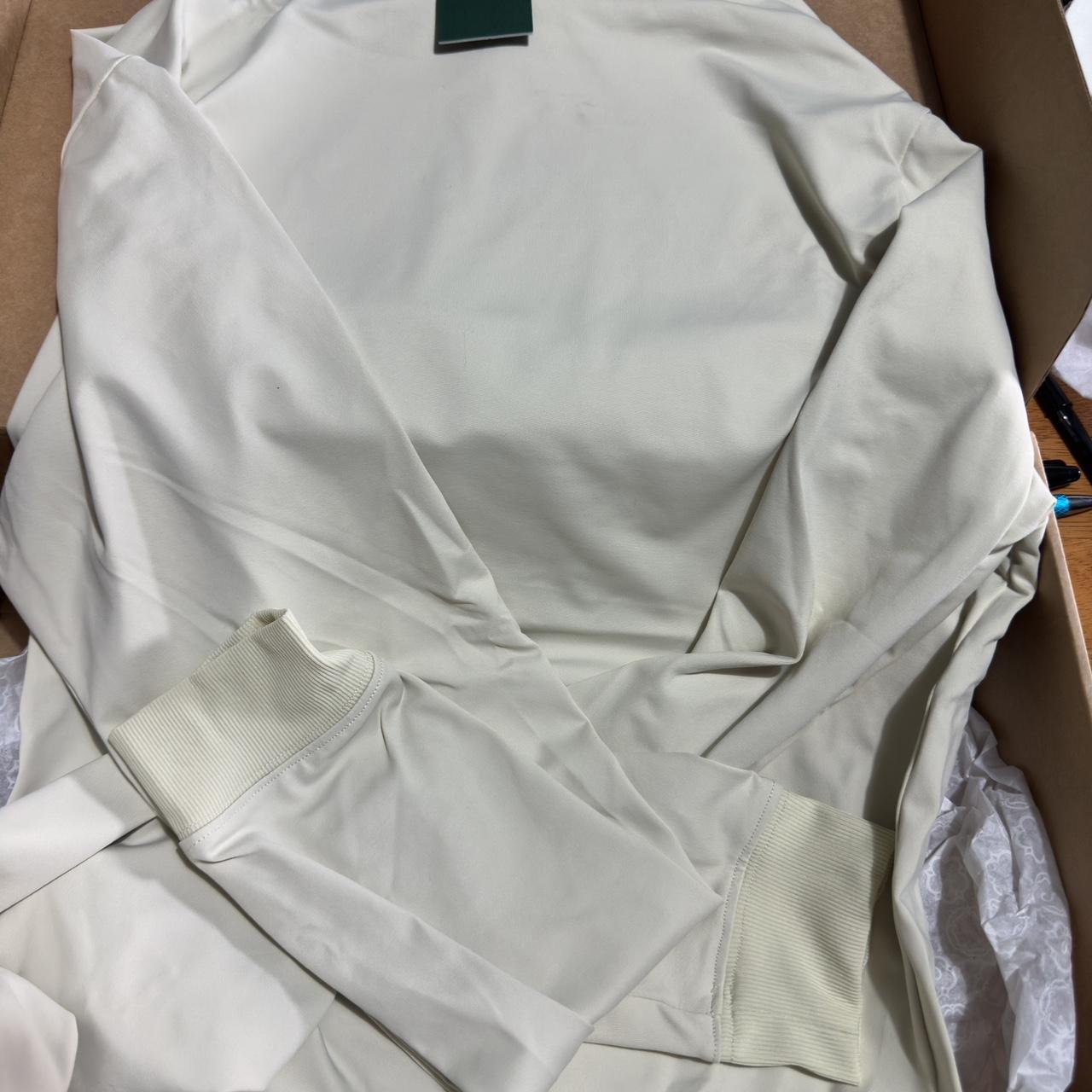 Louis Tomlinson 28 official programme cream... - Depop