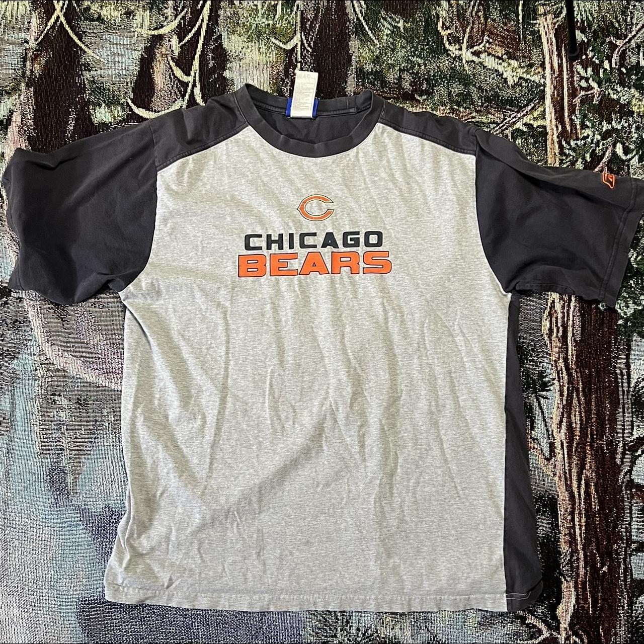 Vintage Reebok Chicago Bears shirt, size large.... - Depop