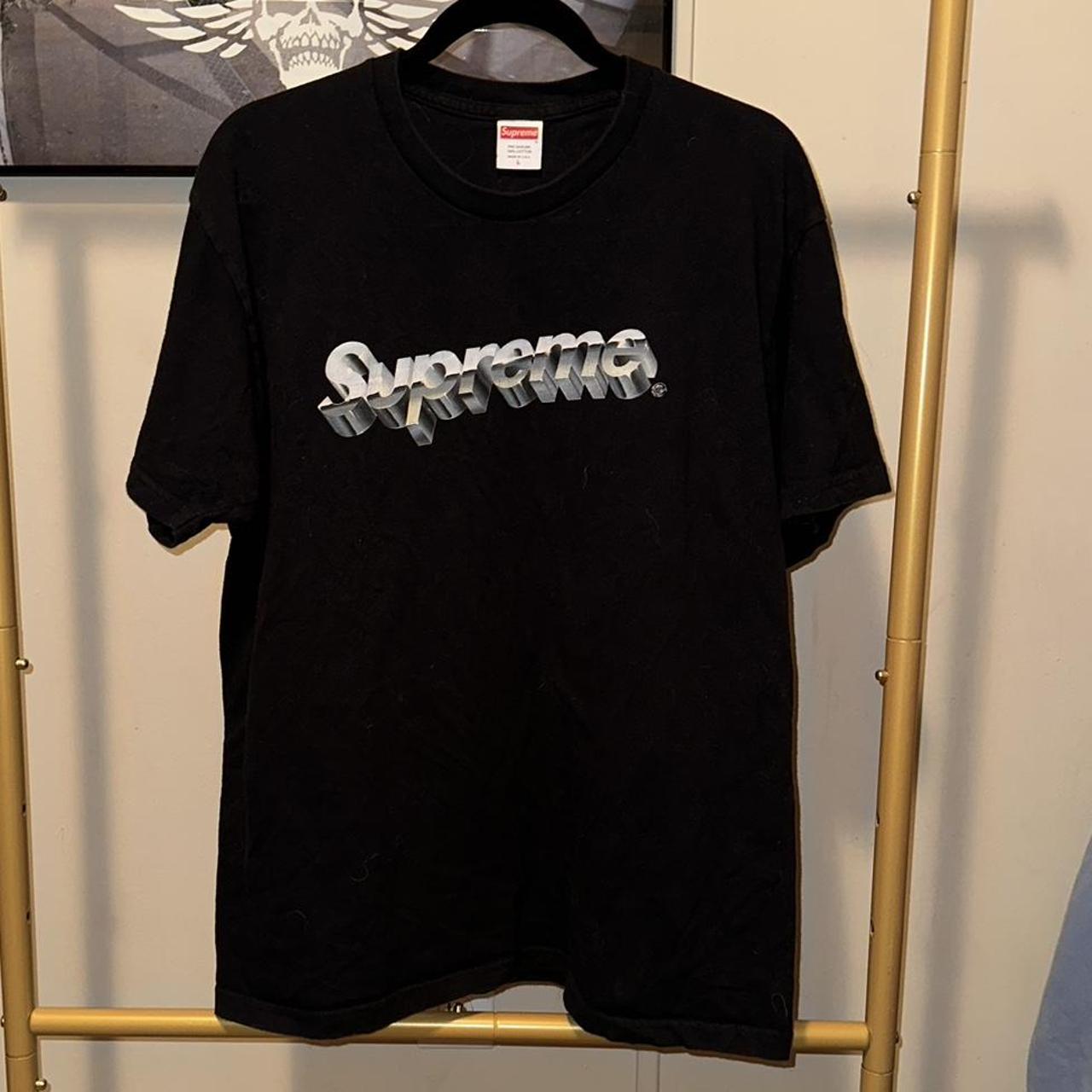 SUPREME T SHIRT SIZE LARGE LETTERING CRACKING BUT... | Depop
